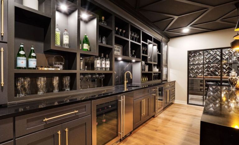 Custom Built Homes – Explore the Bob Webb Portfolio